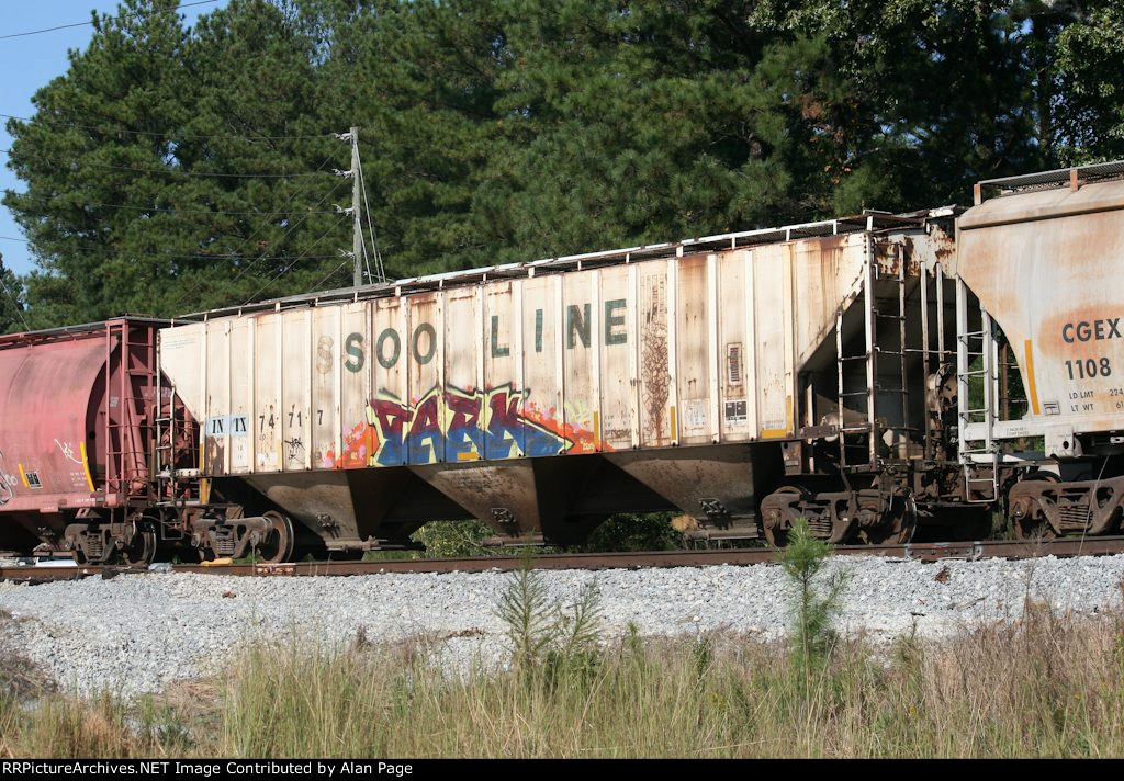 INTX 74717 ex-Soo Line covered hopper